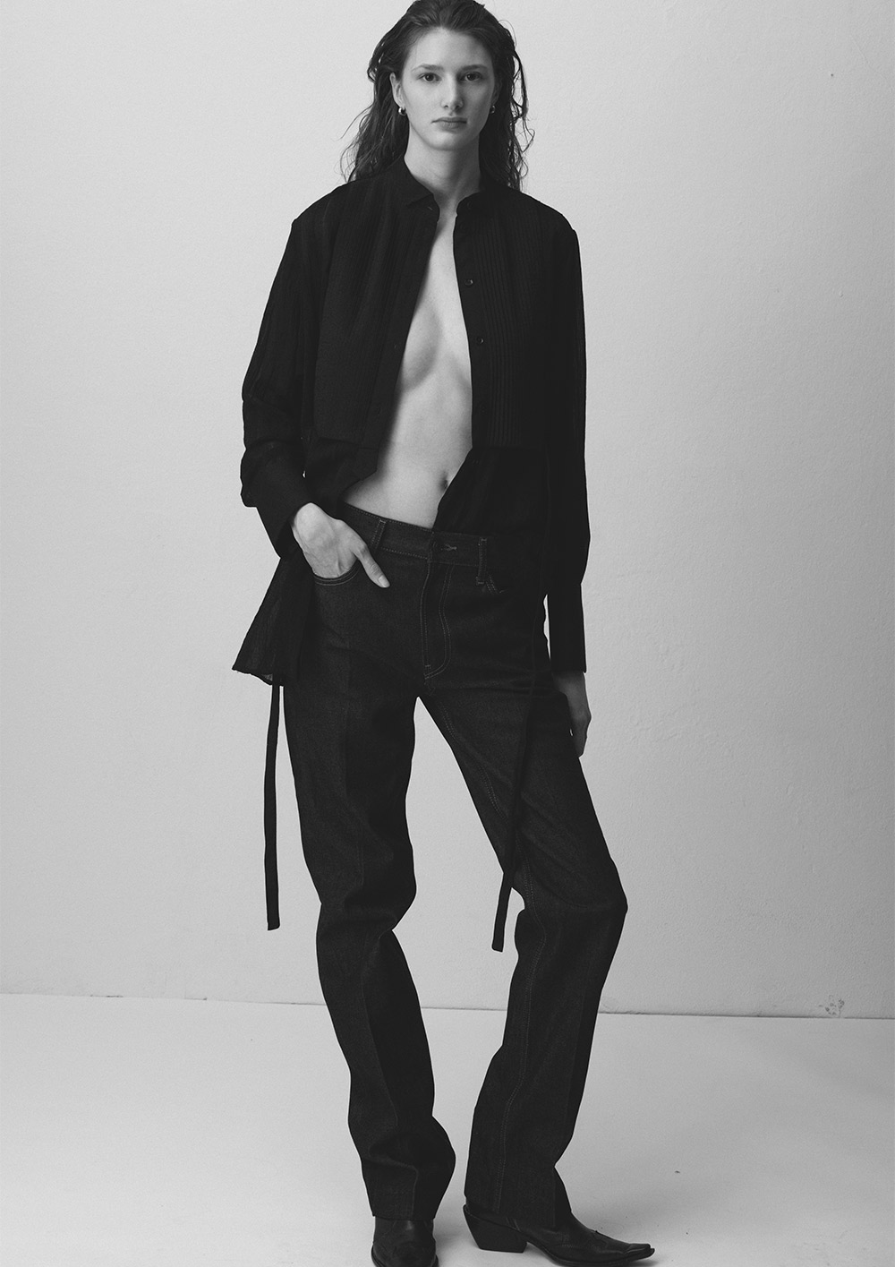 joni - vivienne model management